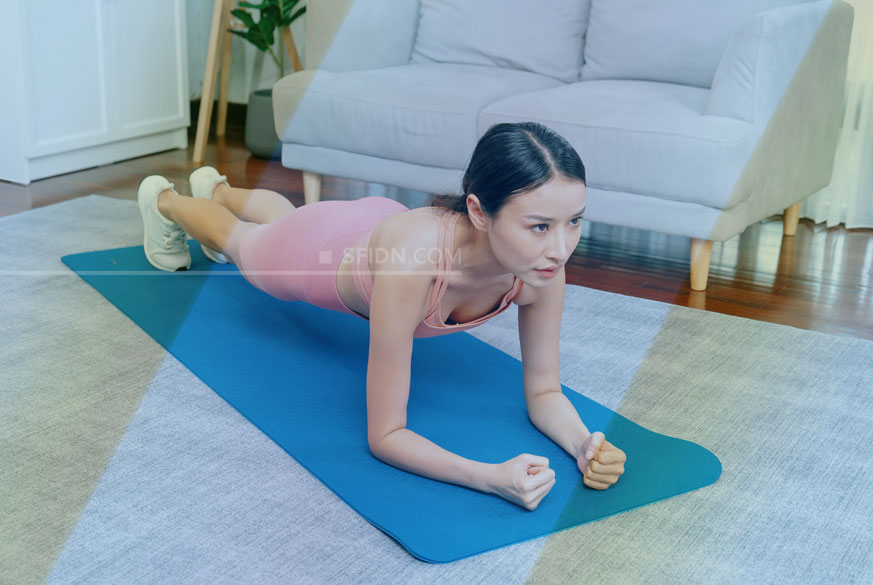 Bench Press: Teknik, Manfaat, dan Variasi Latihannya | SFIDN - Science ...